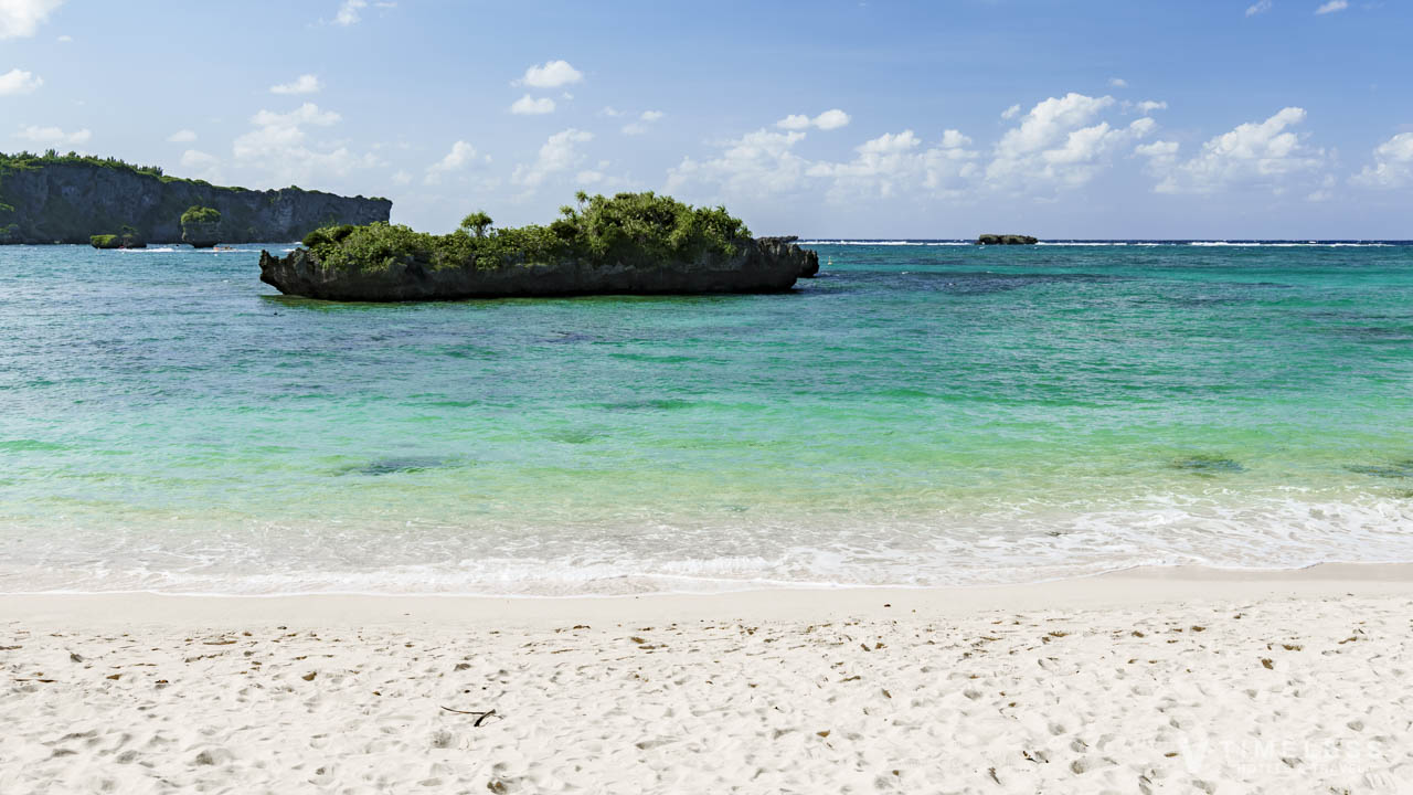 万座ビーチ完全ガイド｜恩納村の絶景・遊び方・見どころ | TIMELESS Hotels & Travel