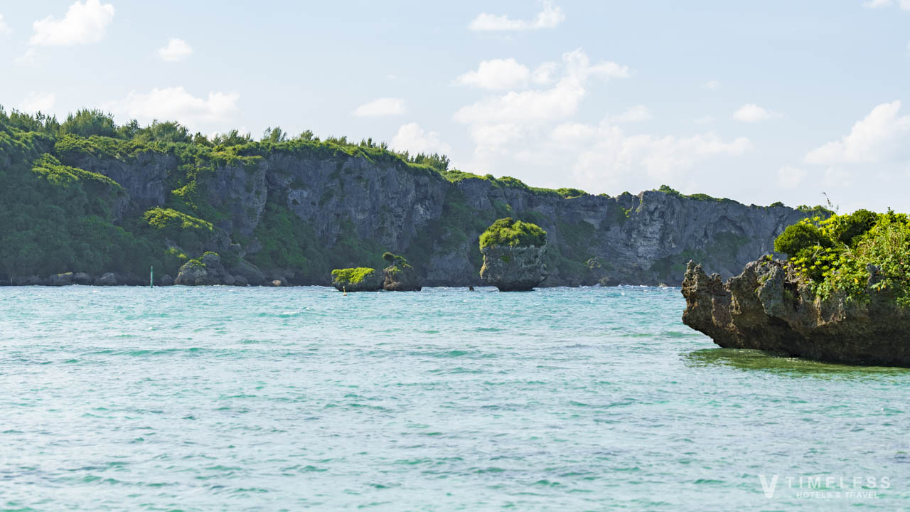 万座ビーチ完全ガイド｜恩納村の絶景・遊び方・見どころ | TIMELESS Hotels & Travel